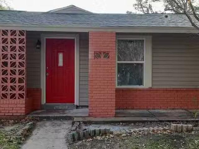 $1,500 4 Bedroom 2 Bathroom House In Northwest San Antonio W.