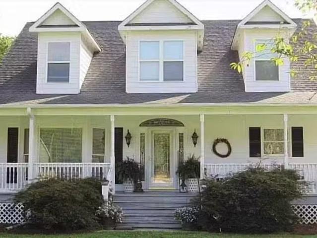 $1,500 3 Bedroom 1 Bathroom basement apartment In Covington.