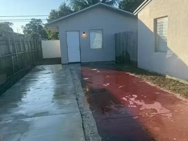 $1,500 Studio 1 Bath Apartment In Miami Gardens All Incl.