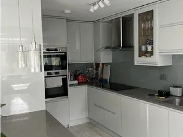 1 53 Burlington Close, London, W9 3LR, United Kingdom | 3 bed apartment for rent #167394298 | Rentberry
