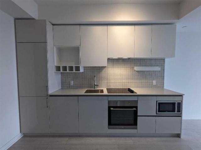 1.5 Br, 1 bath, Apartment 950 Portage Parkway