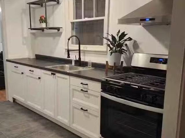 $1,650 2 Bedroom 1.5 Bathroom House In Ingleside 28453 W Tr.