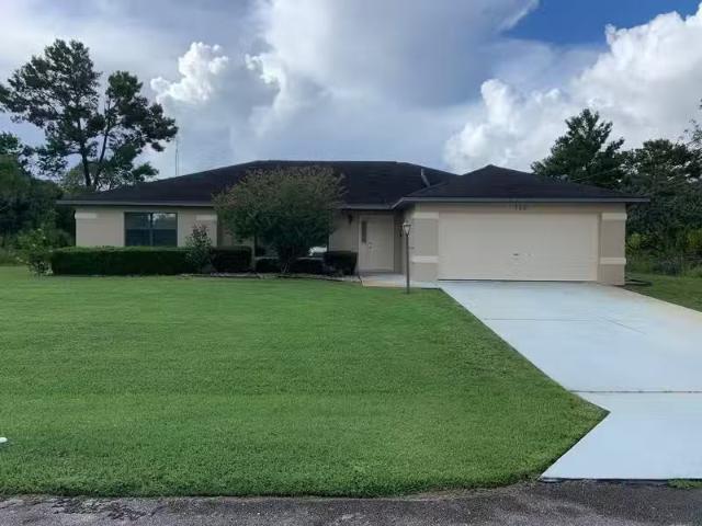 $1,695 Spacious 3 Bedroom 2 Bathroom House In Lake Placid Wi.