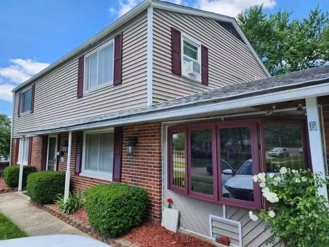 $1,600 5 Bedroom 3 Bathroom House In Dayton With Great Ameni.