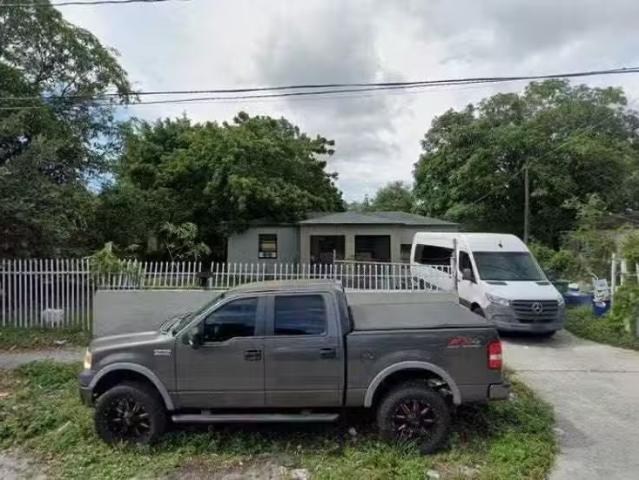 $1,750 4 Bedroom 2 Bathroom House In Miami With Great Amenit.