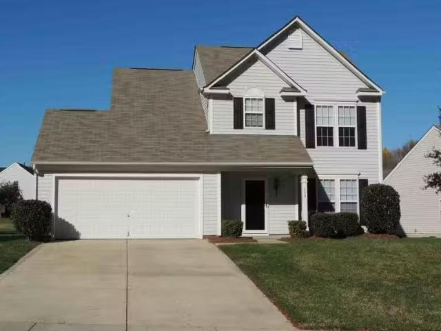 $1,750 3 Bedroom 2.5 Bathroom House In Mooresville With Grea.