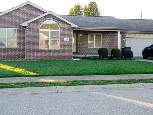 $1,750 3 Bedroom 2 Bathroom House In Seymour With Great Amen.