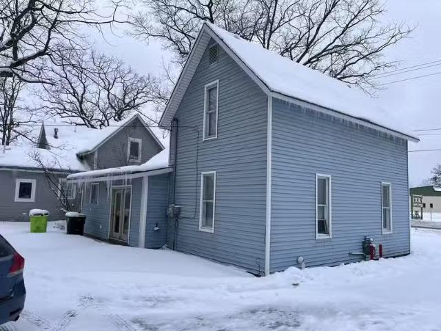 $1,850 2 Bedroom 1 Bathroom House In Traverse City Garage, Y.