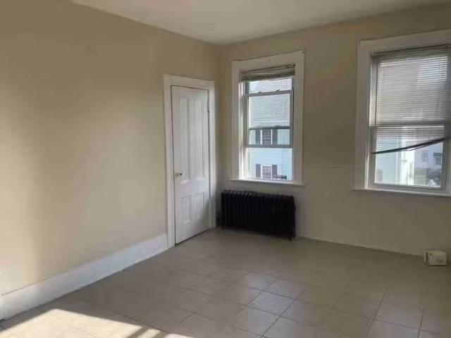 $1,800 2 Bedroom 1 Bathroom Apartment In Providence With Gre.