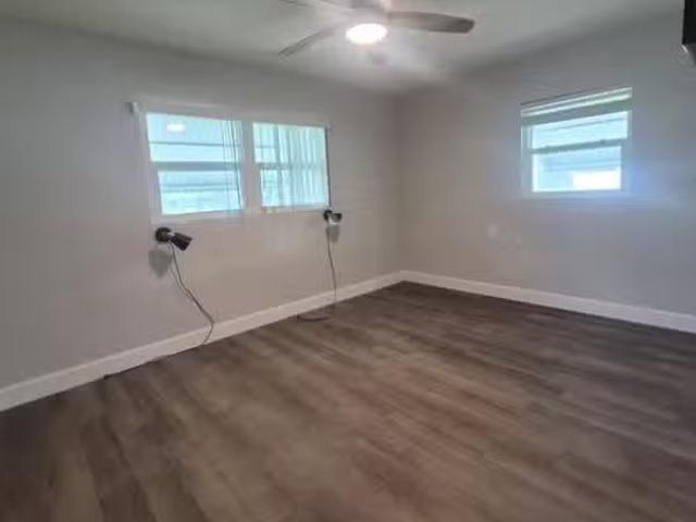 $1,800 2 Bedroom 1 Bathroom House In Port Richey With Great.