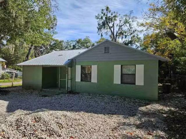 $1,800 3 Bed 2 Bath House Walk to UF 1417 Nw 7th Ave #NA