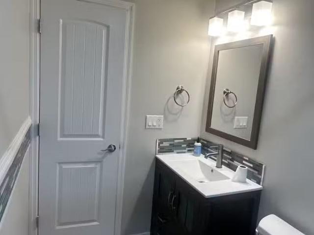 $1,800 3 Bedroom 1 Bathroom House In Apollo Beach With Great.