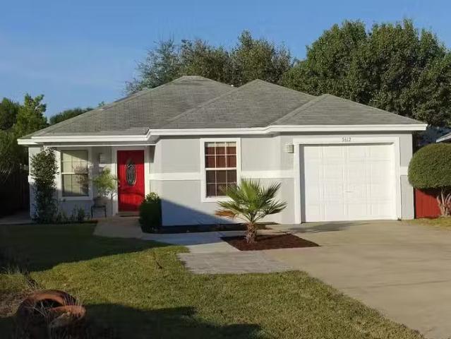 $1,950.00 2 Bedroom 2 Bathroom House In Destin near Harbor.