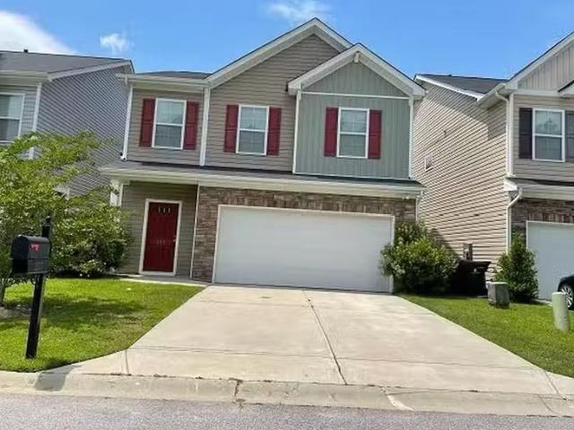 $1,950 Well Kept 3 Bedroom 2.5 Bathroom House In West Columb.