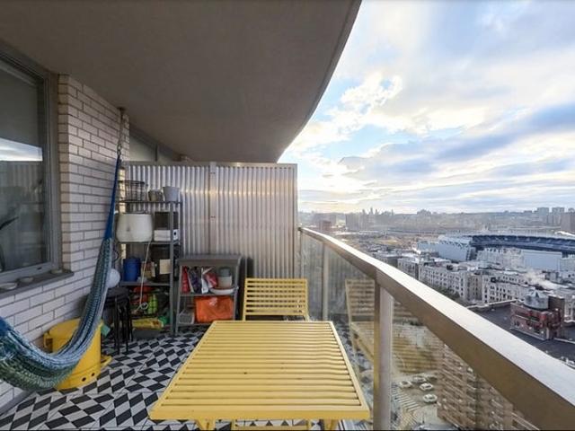 $1,950 All In — Balcony, Sunset Views, Doorman