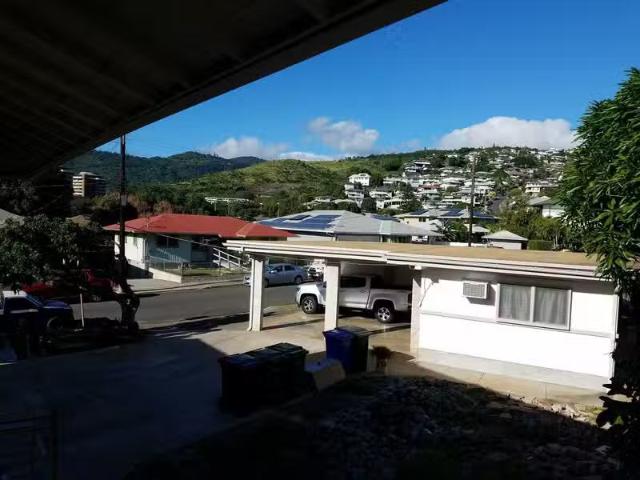 $1,910 Bright and Airy Furnished Upstairs 1 Bedroom 1 Bathro.