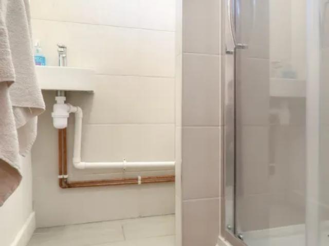 1 9 & 23 31, 1 9 23 31 Ronald Street, Ratcliffe, London, E1 0DT, United Kingdom | 5 bed apartment for rent #166809359 | Rentberry