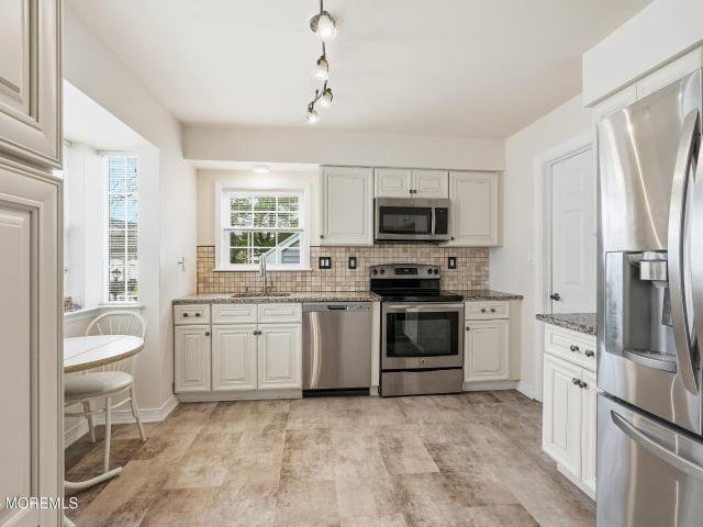 1C Cambridge Drive