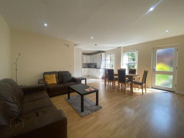 1A Ashley Courtyard, Fane Street, Belfast, BT9 7JS