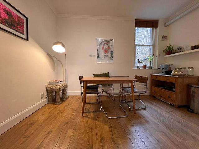 1a Peckham High Street, London SE15 4 bed apartment to rent £2,880 pcm £665 pw