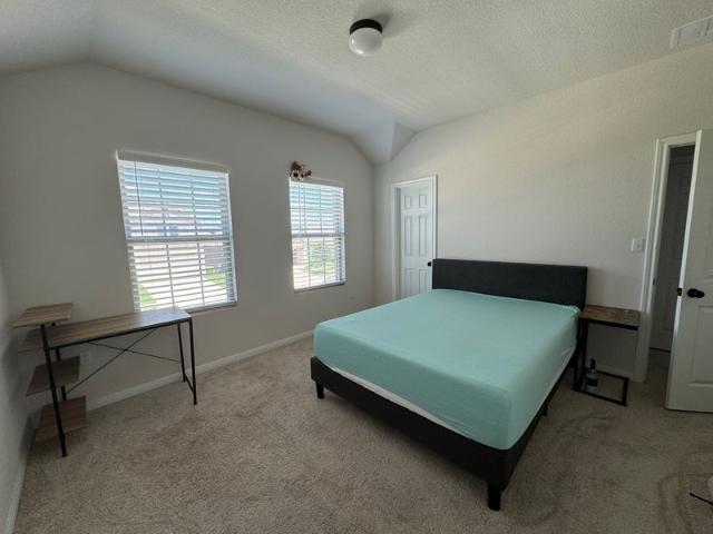 1B1B in a new construction for rent