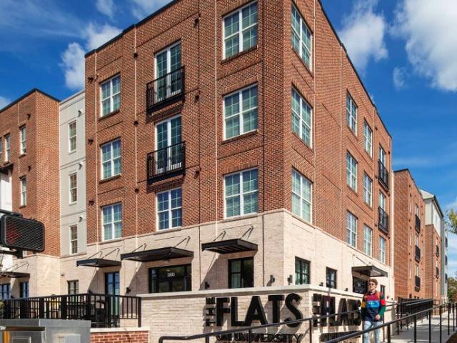 1B1B in 2B2B Apartment at The Flats on University