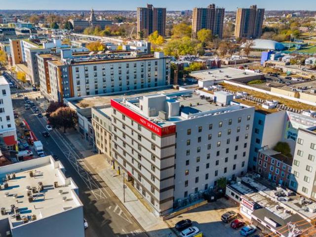 1B1BFurnished. Walking distance to Upenn and Drex