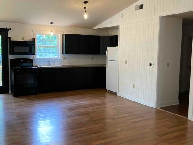 1BB in a private home with separate entrance