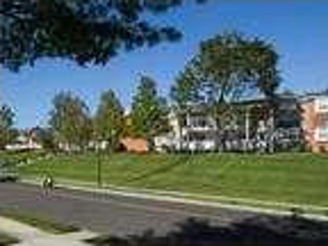 1Bd 1Ba Available Today $2570/Month