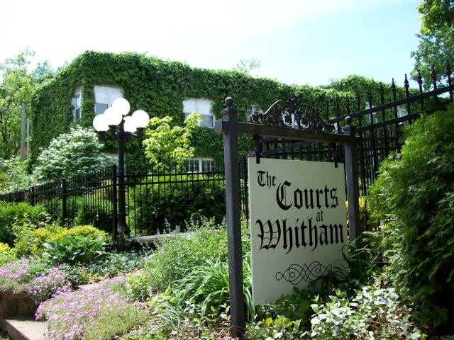 1Bed Apt. Available _Walk to CampusDickson St. and