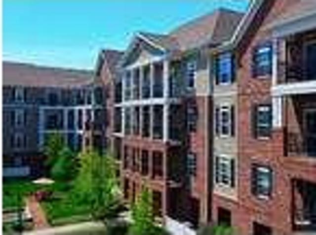1Bed 1Bath Available $1117/Mo
