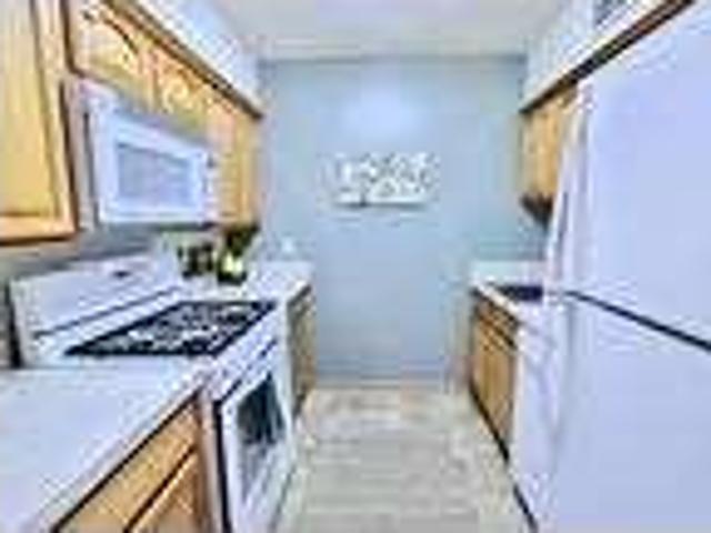 1Bed 1Bath Available Today $1215 Per Month