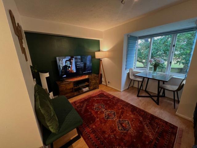 1Bedroom Flat for Rent in Palmers Green N13