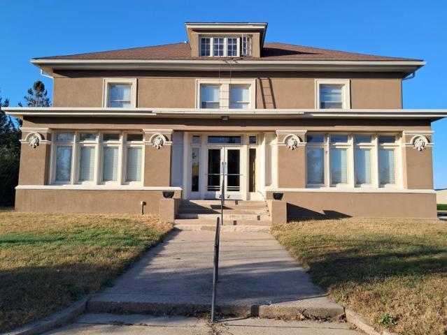 1Bedroom Furnished Apartment in Historic Home