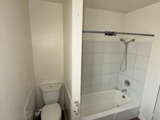 1Bedroom RENOVATED Duplex With Washer/Dryer 1 Bedroom Apartment for Rent at 3839 S Knox Ct, Denver, CO 80236