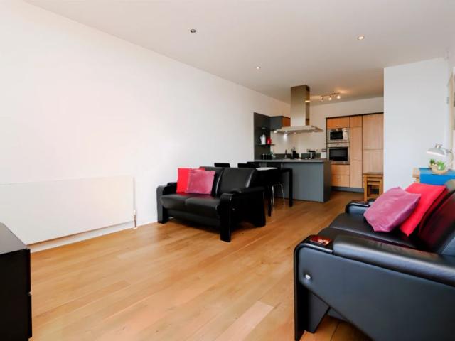 1Bedrooms, 1Bathrooms