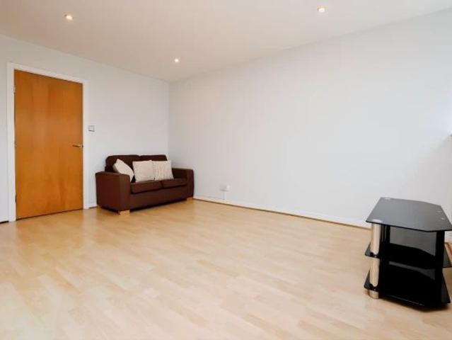 1Bedrooms, 1Bathrooms
