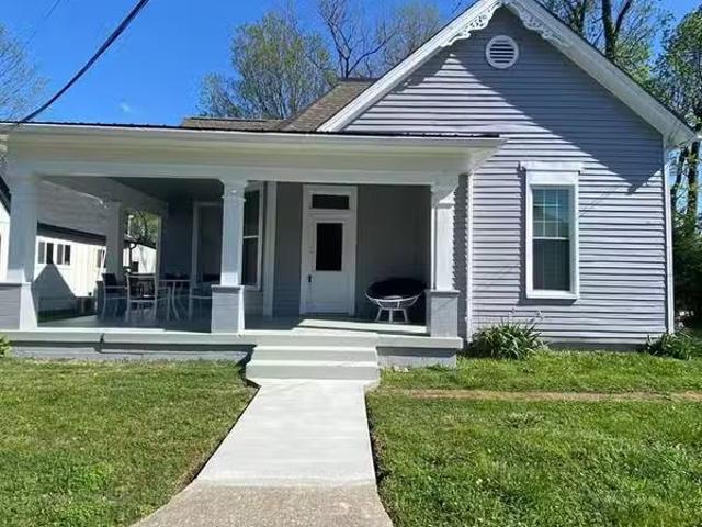 1BR/1.0BA 433 East Lytle St