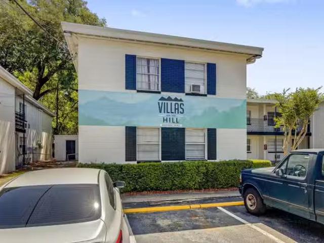 1BR/1.0BA $99 First Month + 32 Smart TV Free