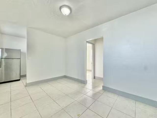 1BR/1.0BA 1500 NW 65 St