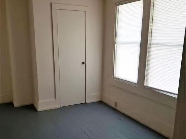 1BR/1.0BA 1500 W 4th Street