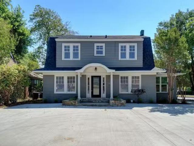 1BR/1.0BA 1511 Clover Ln
