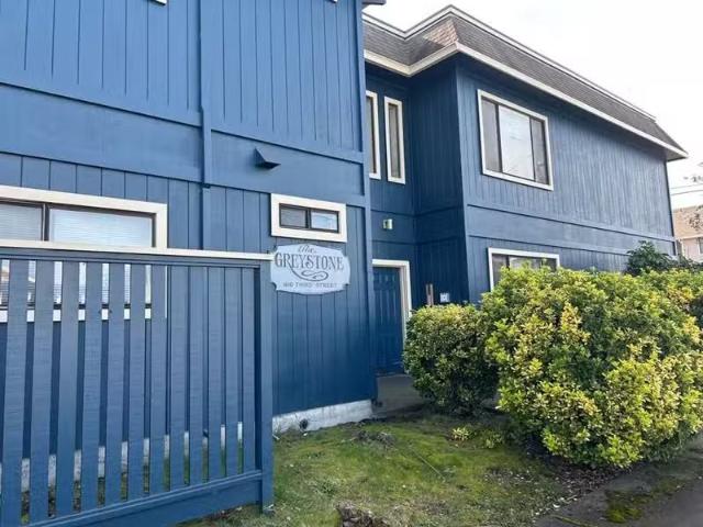 1BR/1.0BA 1610 3rd [PRM: Zane] 17