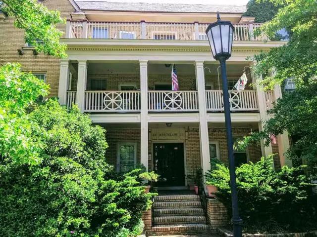 1BR/1.0BA 2832 Monument Ave