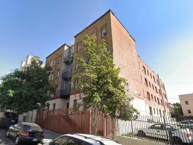 1BR/1.0BA The Devon Apartments