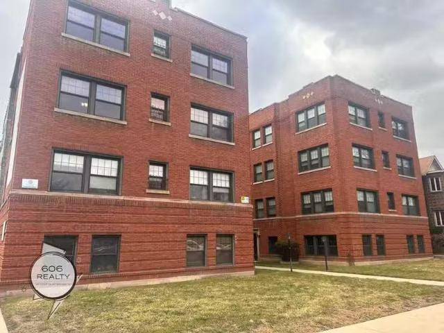 1BR/1.0BA Beautiful Berwyn Apartments on Maple!