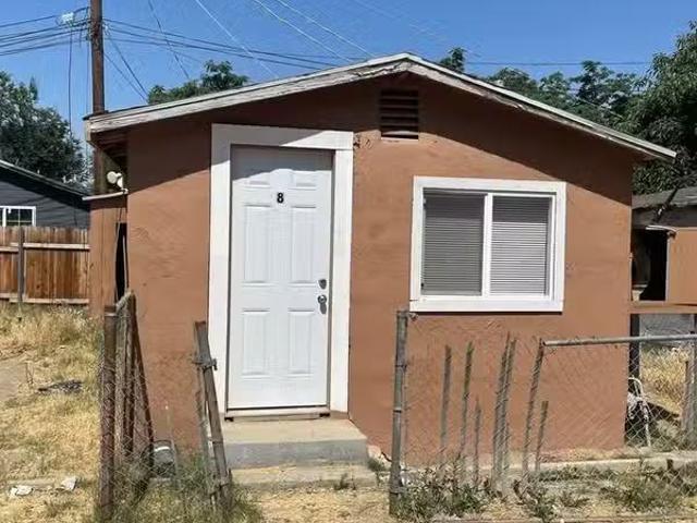 1BR/1.0BA Convenient Living Awaits: Spacious Units Near Essen.