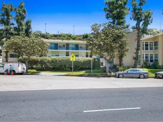 1BR/1.0BA Garfield