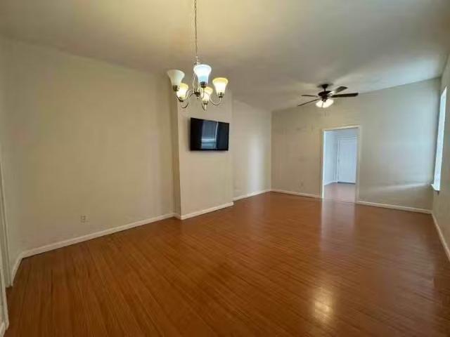 1BR/1.0BA Government Hill North OLIVE