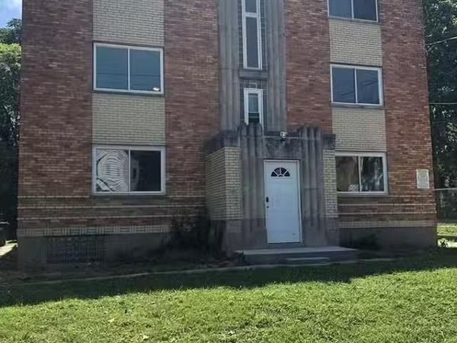 1BR/1.0BA Hack 24
